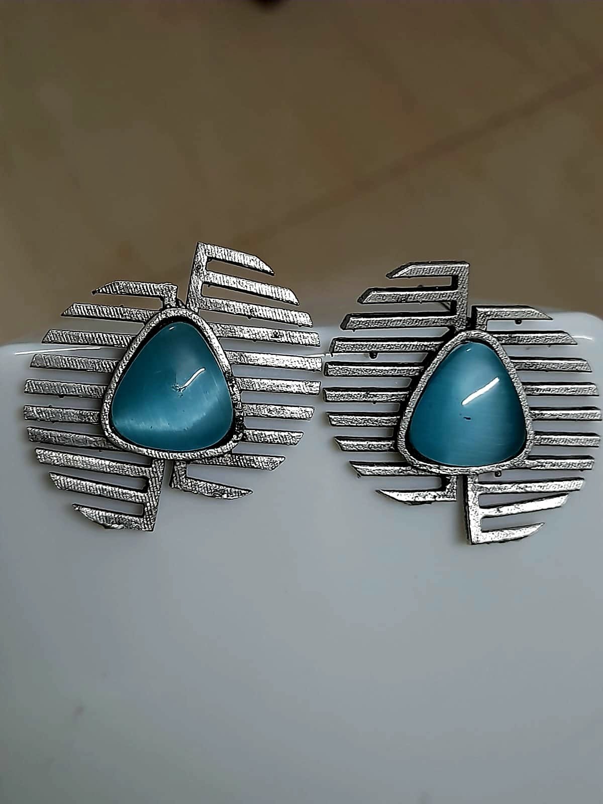 Silver Mirage Leaf Studs – Yash Collection